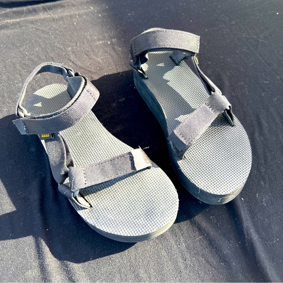 Teva | Shoes | Black Tevas Platform Triple Adjustable | Poshmark